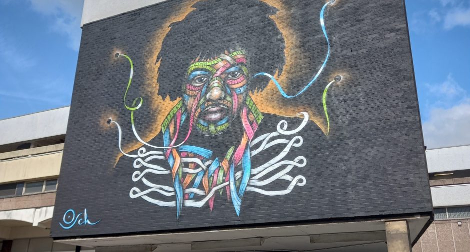 Stockport murals bring vibrancy and colour to the Underbanks - One ...